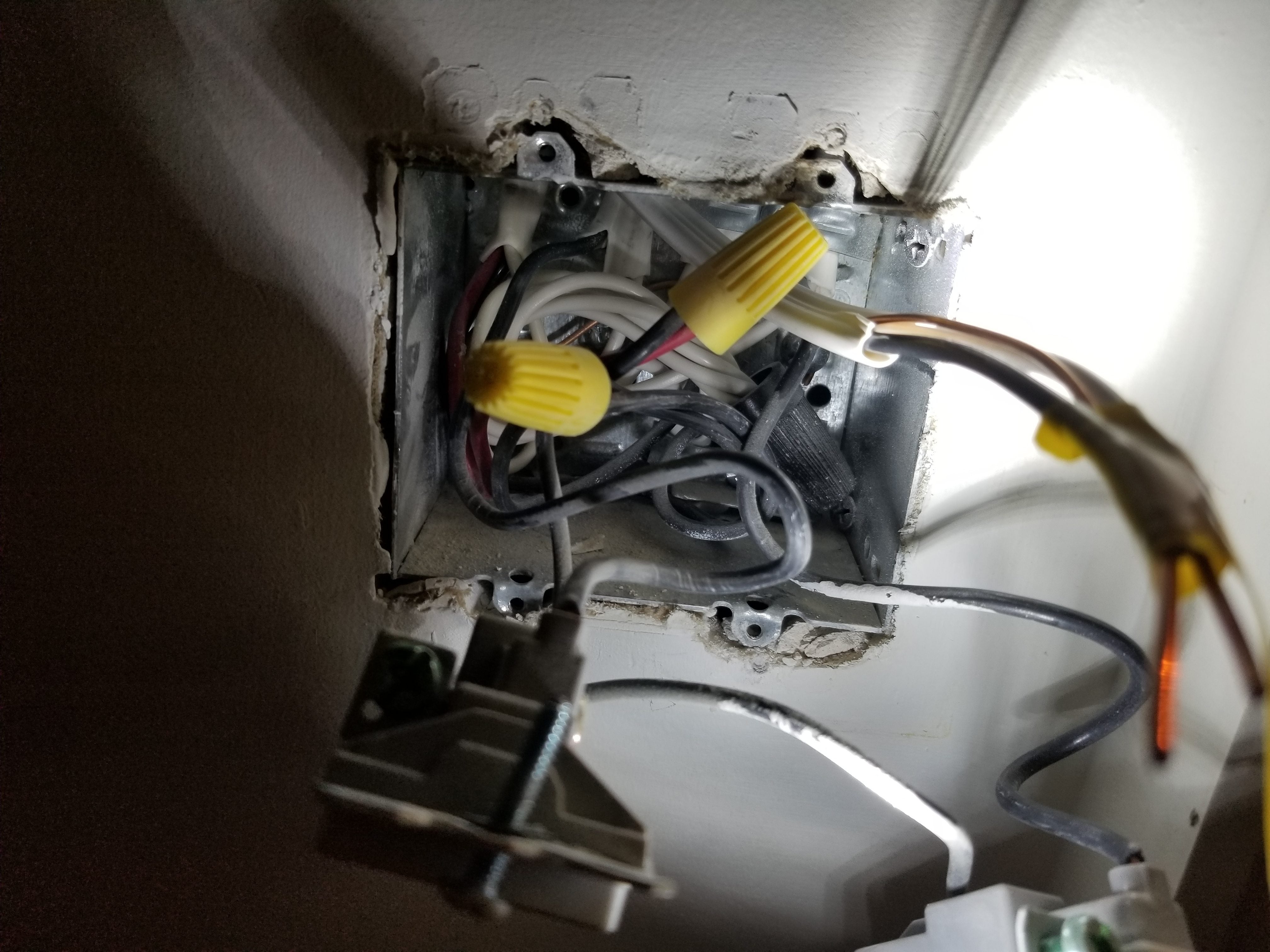 ELECTRICAL ADVICE NEEDED: Actiontiles Smart Kiosk - help me with ...