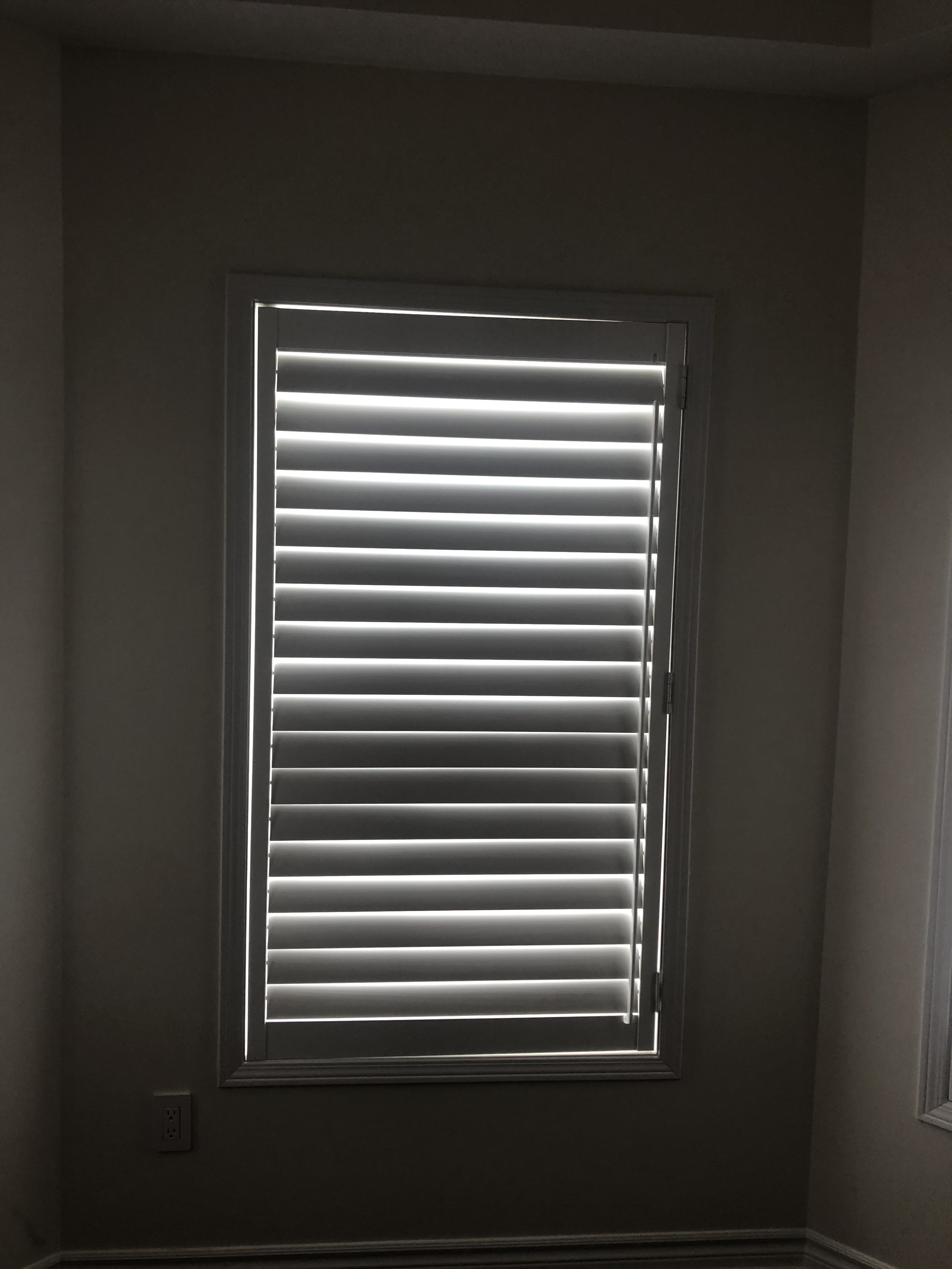 Window Frame not level - Shutter gap - RedFlagDeals.com Forums