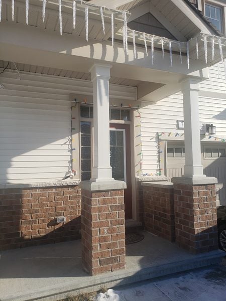 Will unaligned pillar at the front entrance affect my home value ...