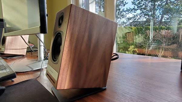 [London Drugs] Audioengine HD3 powered speakers (walnut colour) $350 ...
