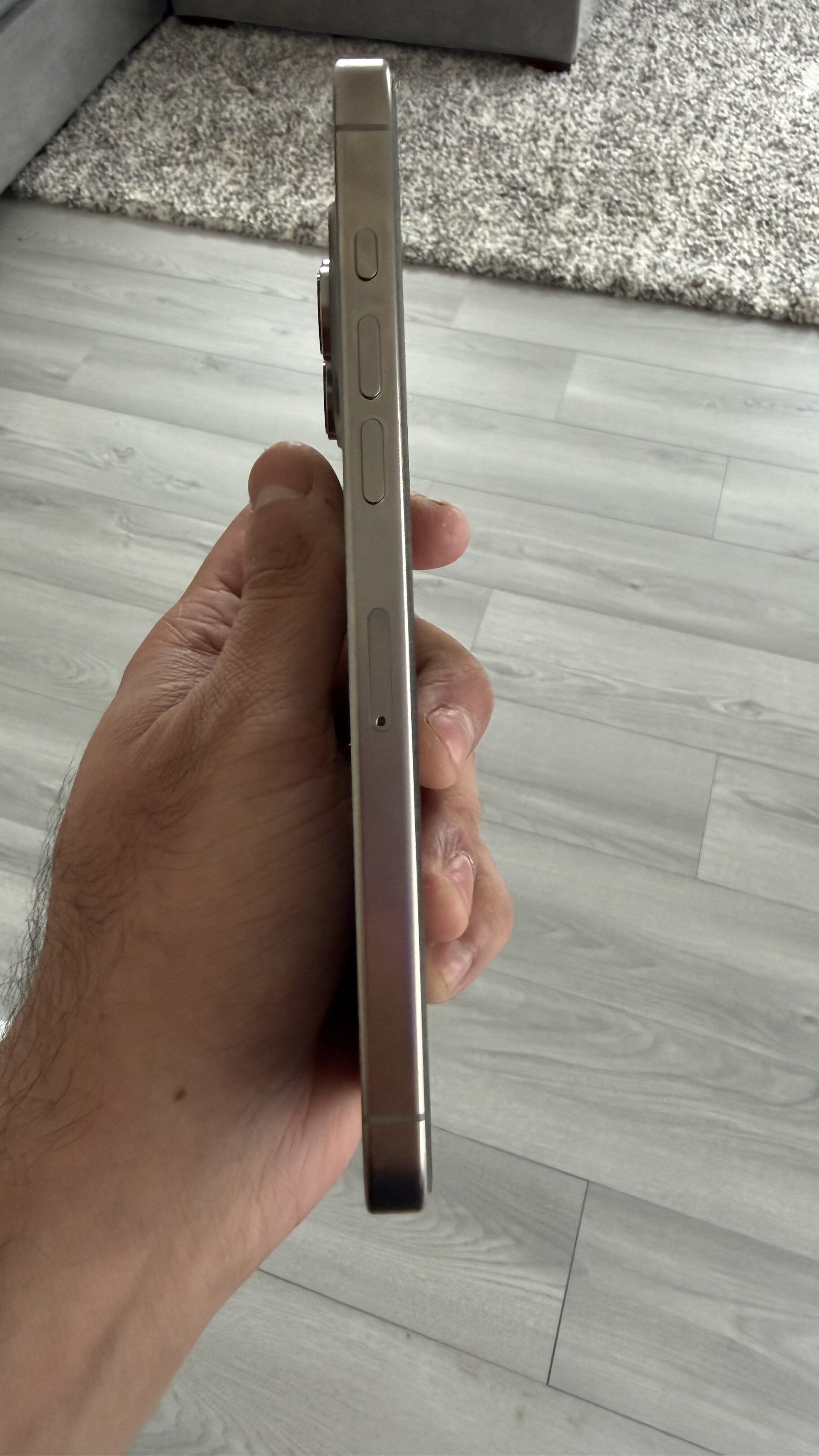 **MINT** iPhone 16 Pro Max 256GB Natural Titanium **$1250** NEED GONE ...