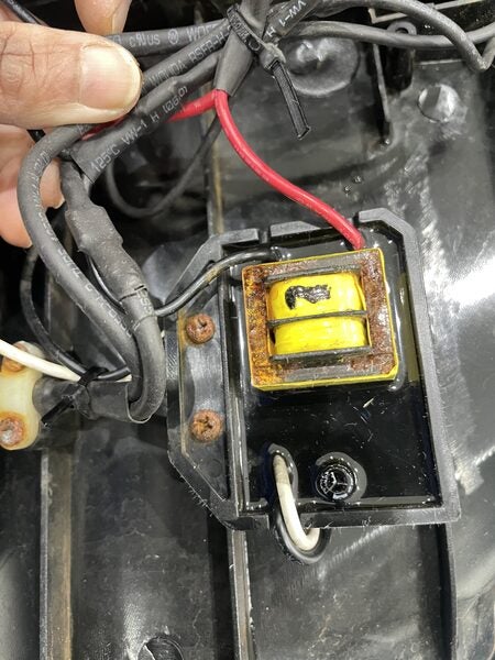 Snow Joe SJ625E snow blower start button /switch assembly issue ...
